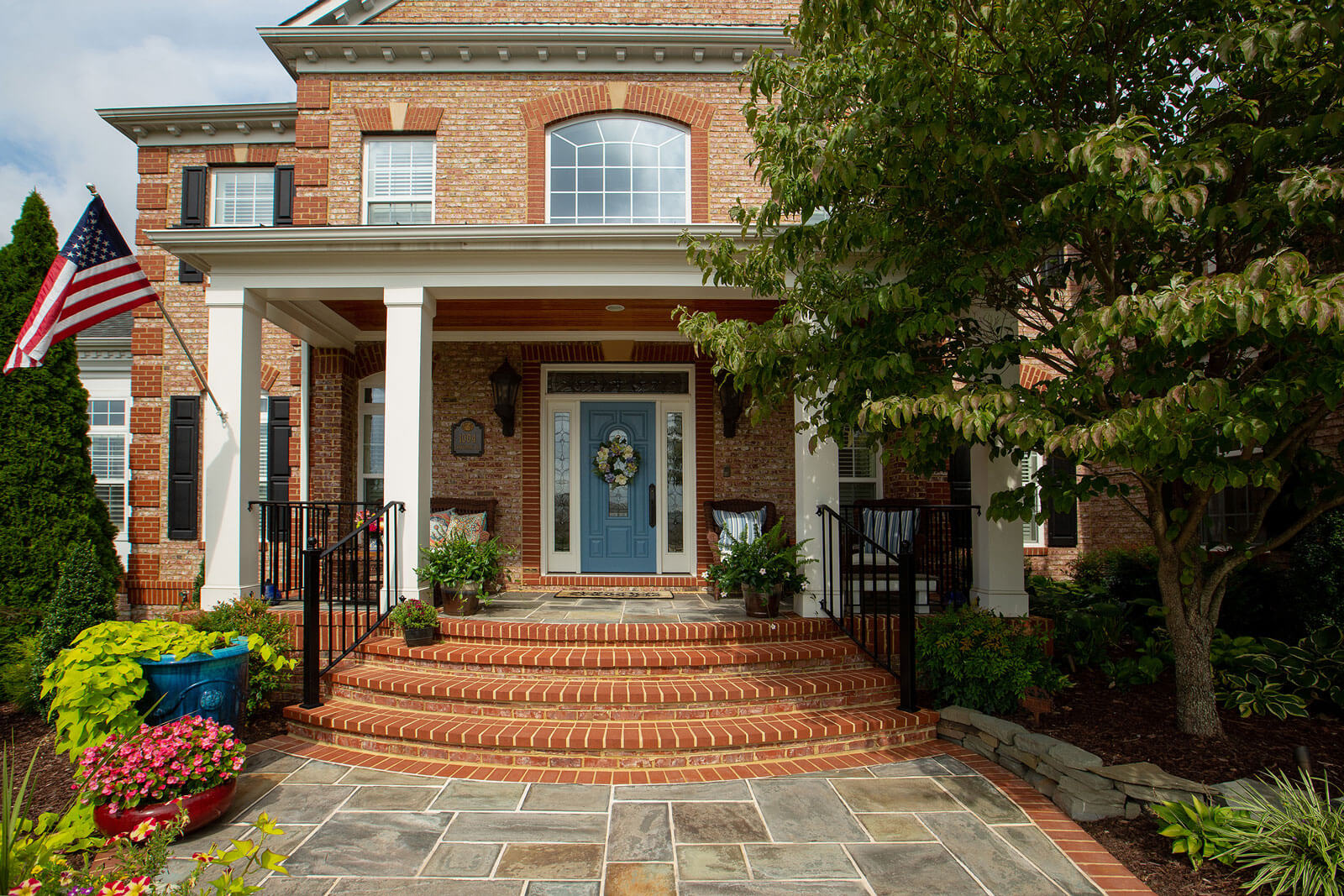 Warm Welcoming - Sun Design